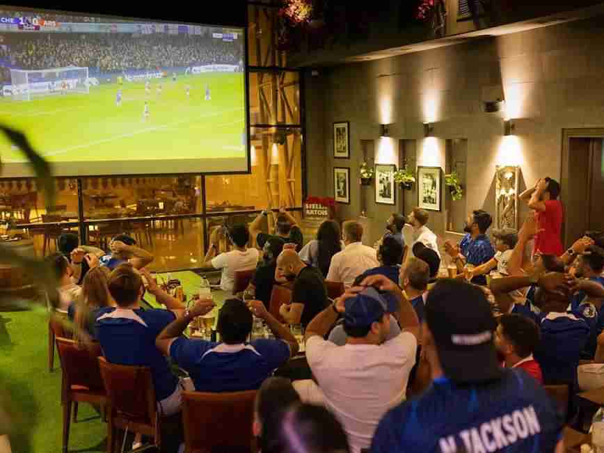 Score Big with Dubai’s Best Sports Bars for Game Days